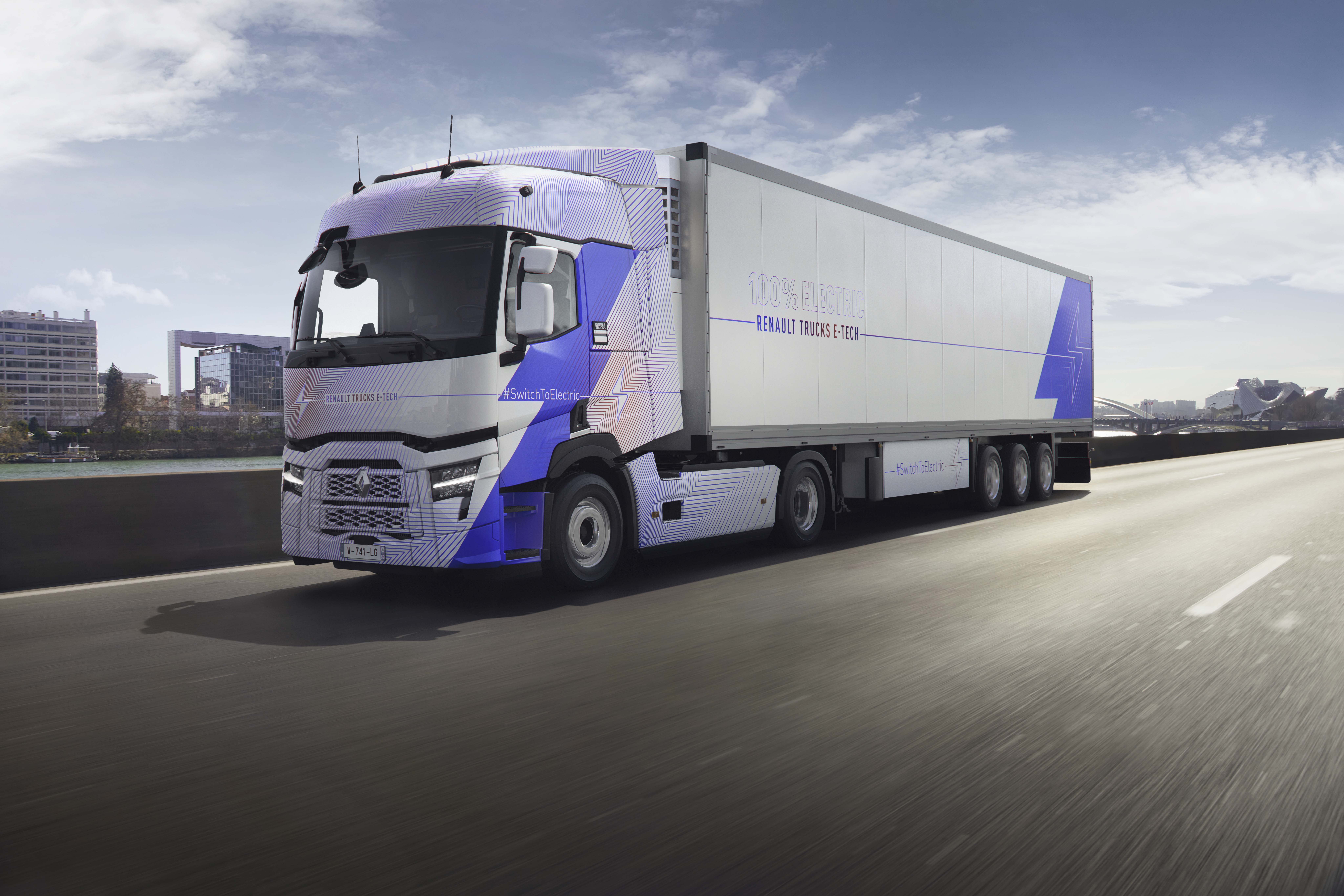 RENAULT TRUCKS ONTHULT NIEUWE AMBITIES OP HET GEBIED VAN ELEKTRISCHE ...