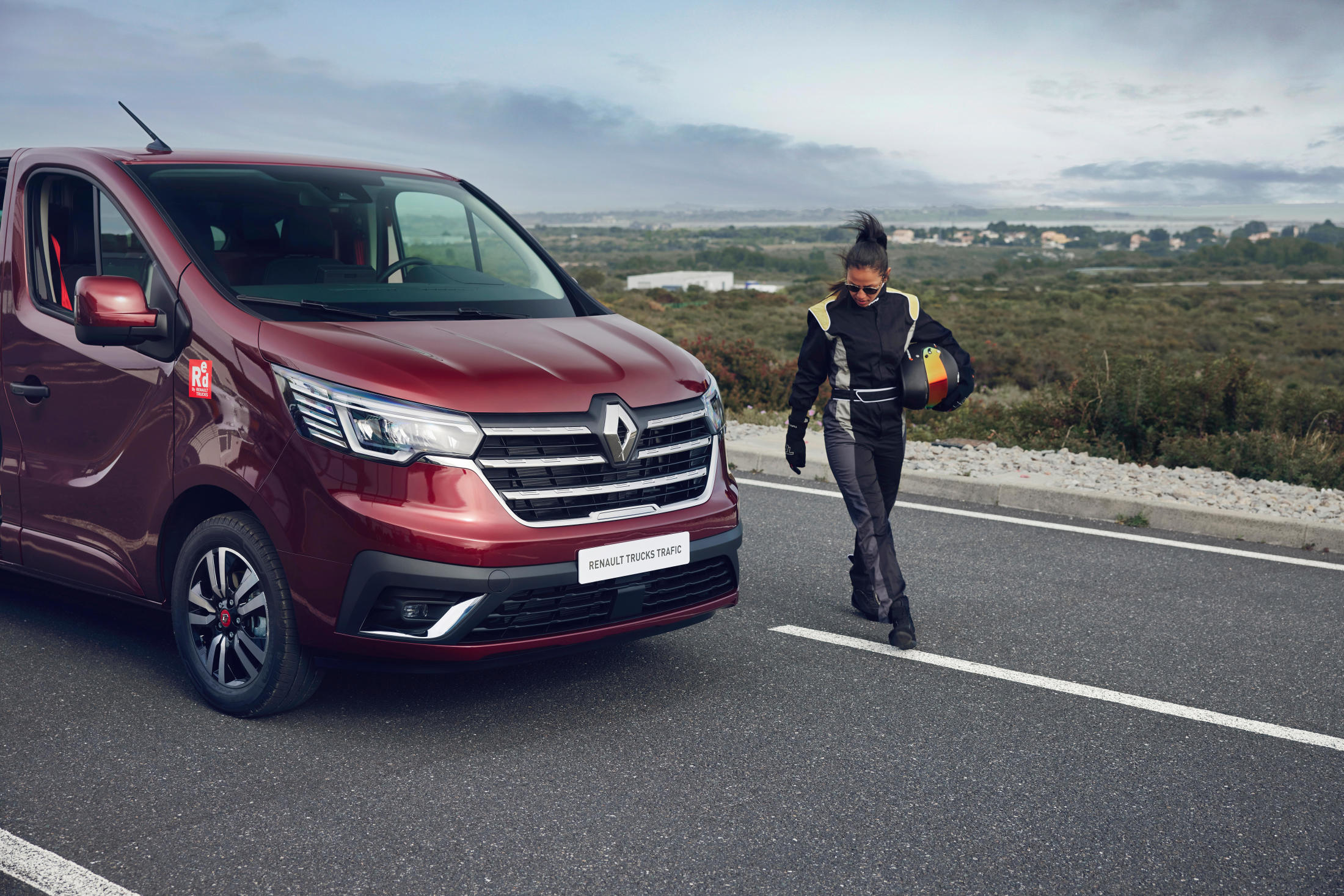 Bedankt voor uw interesse in de Trafic Red Edition | Renault Trucks ...